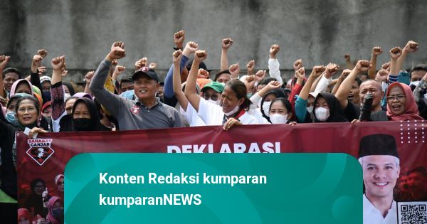 Sahabat Ganjar Gelar Deklarasi Bersama Emak-emak Militan dan Kurir di Jakarta | kumparan.com